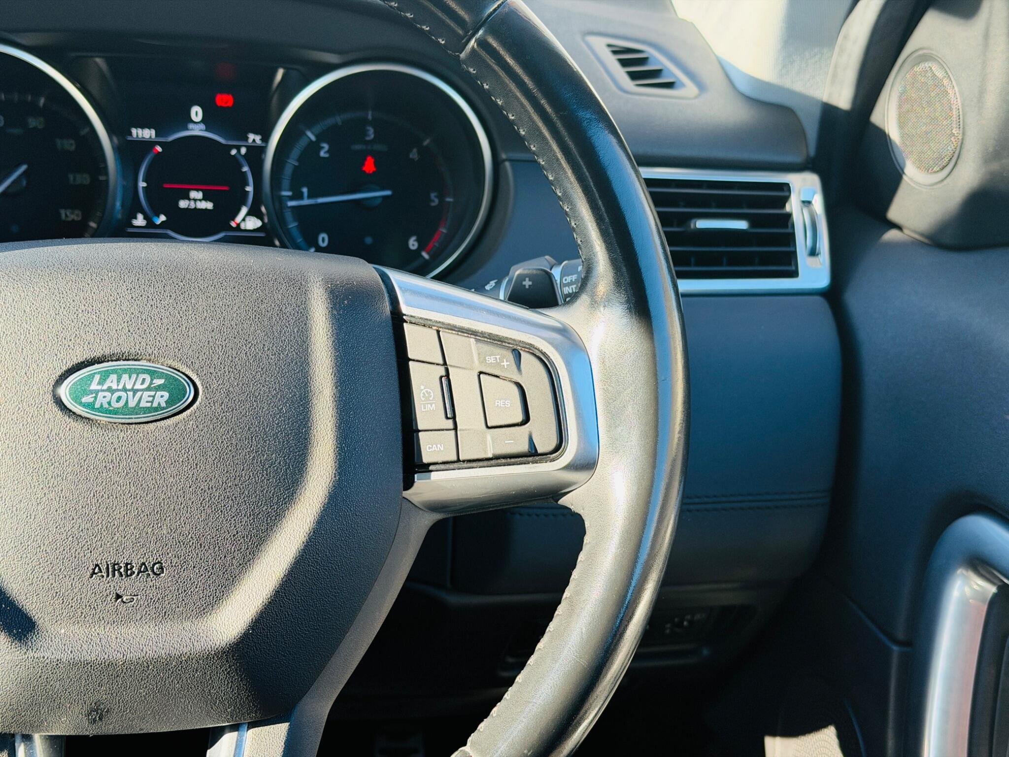 Used 2018 Land Rover Discovery Sport 2.0 TD4 SE Tech Auto 4WD Euro 6 (s ...